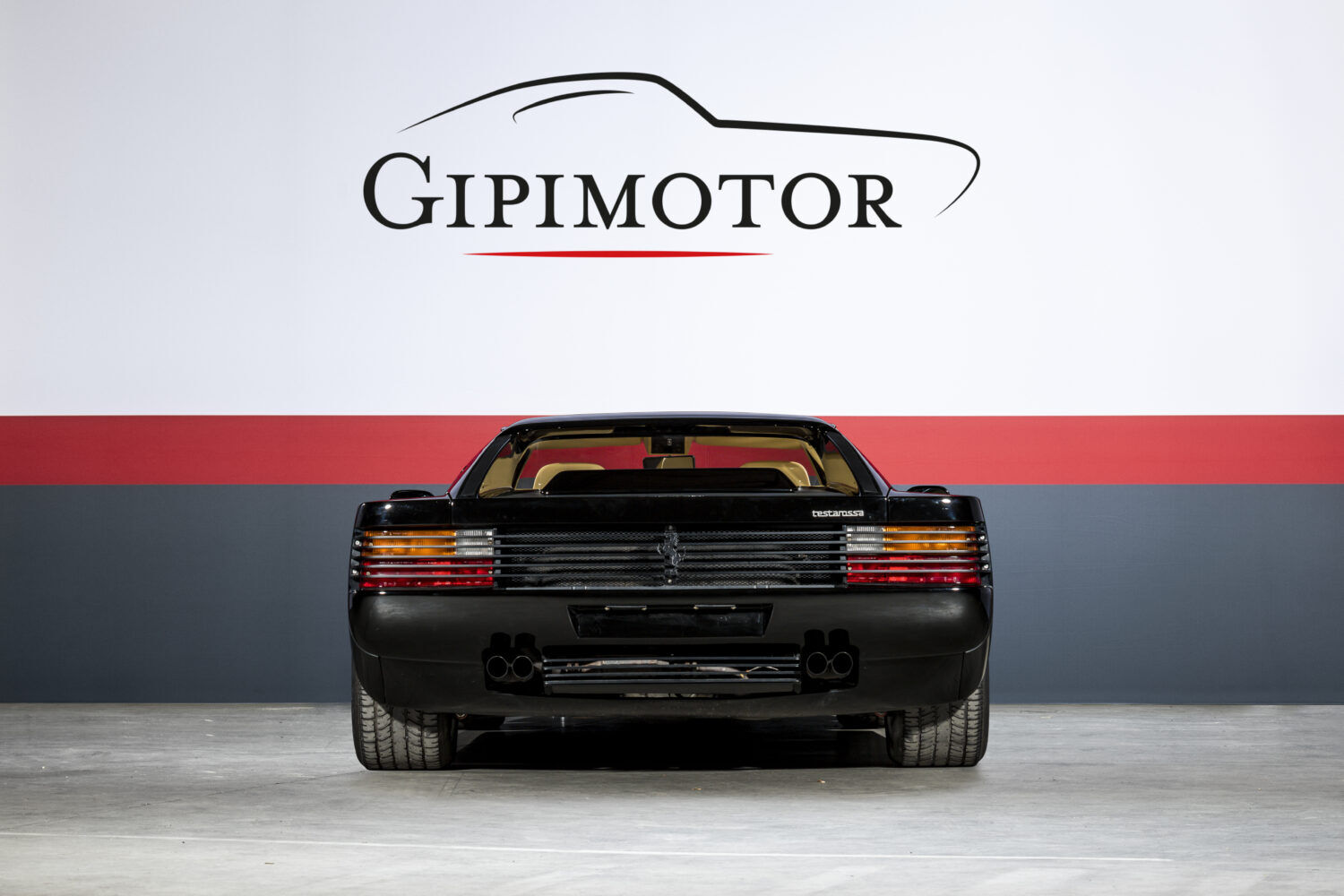 FERRARI TESTAROSSA - Classic & Racing