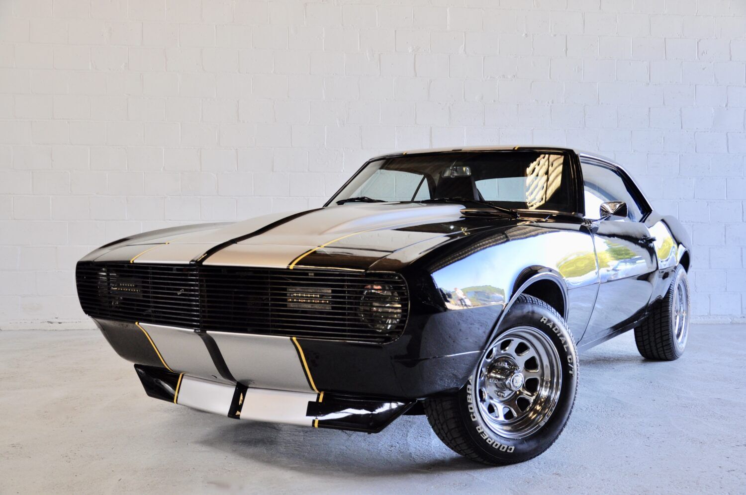 CHEVROLET CAMARO V8 5.7L - Classic & Racing