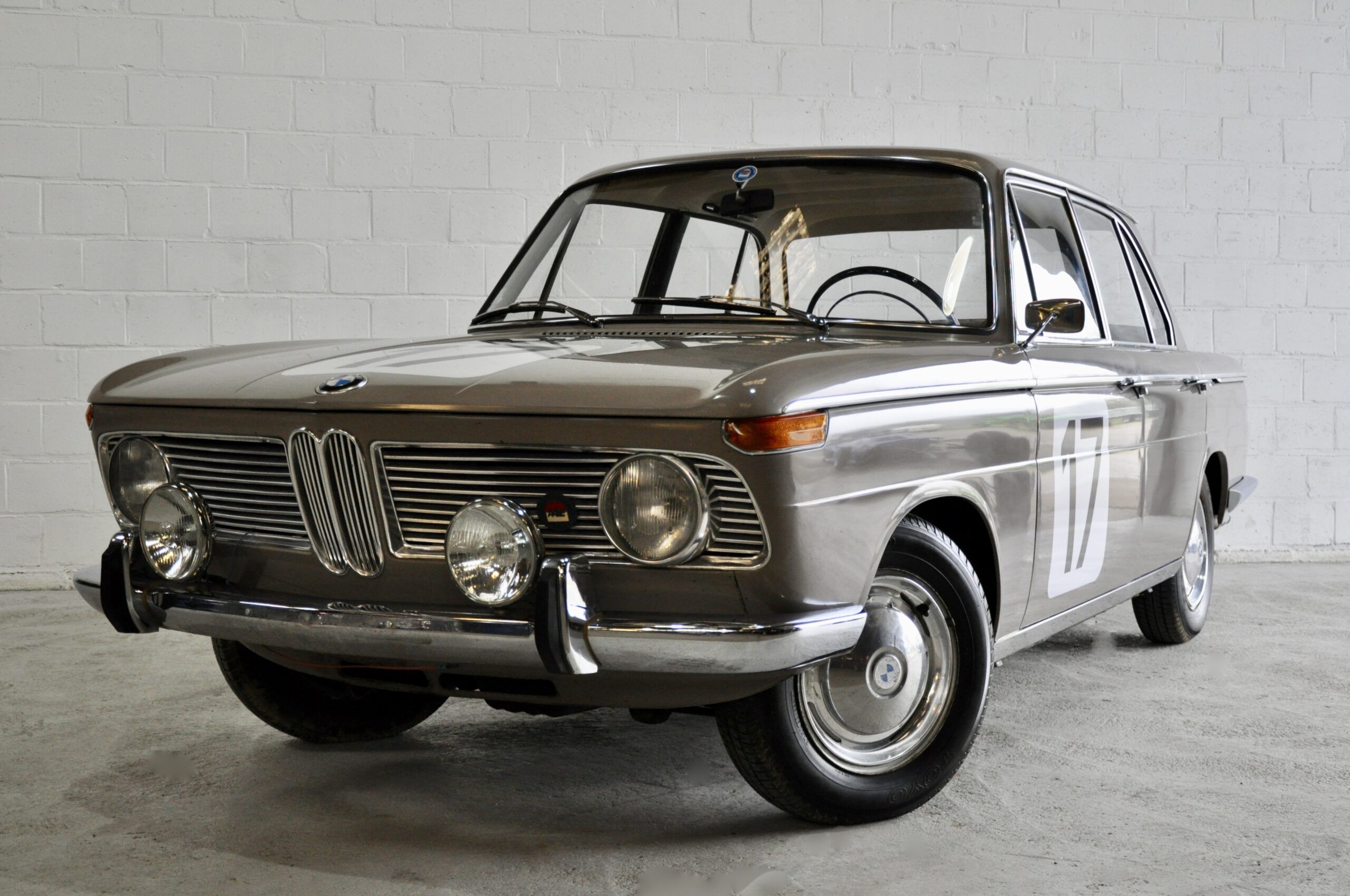 BMW 1800 90CV - Classic & Racing